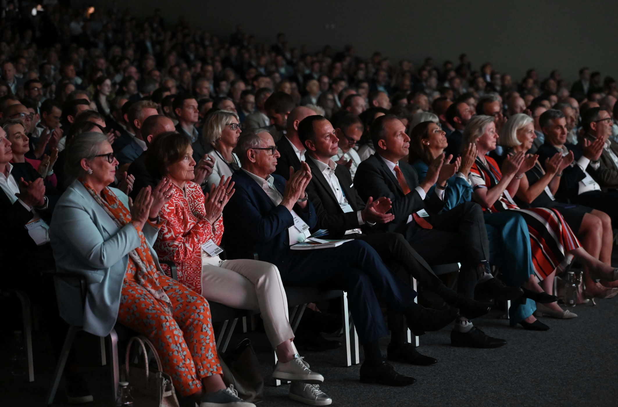 NZZ Connect | FE Agentur AG